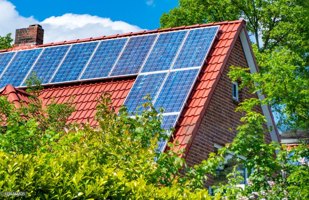 Is It Worth Buying Second-Hand Solar Panels? - Solar Nerds
